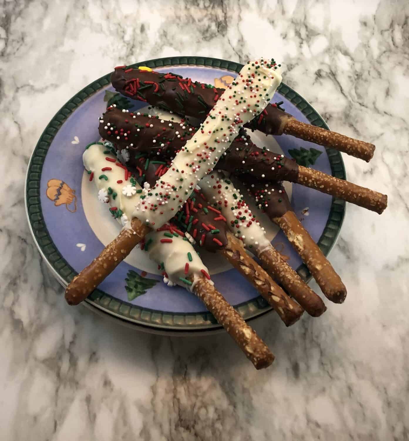 Chocolate Dipped Pretzel Rods Recipe